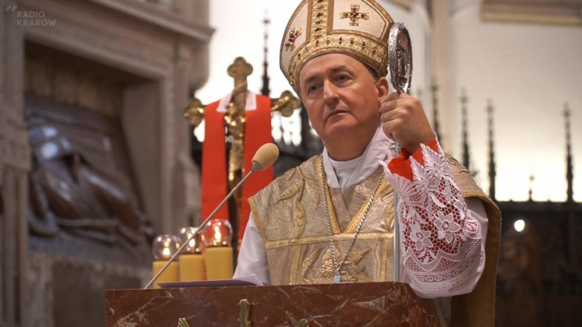 Biskup Andrzej Jeż: "ktoś kto kocha, widzi więcej"