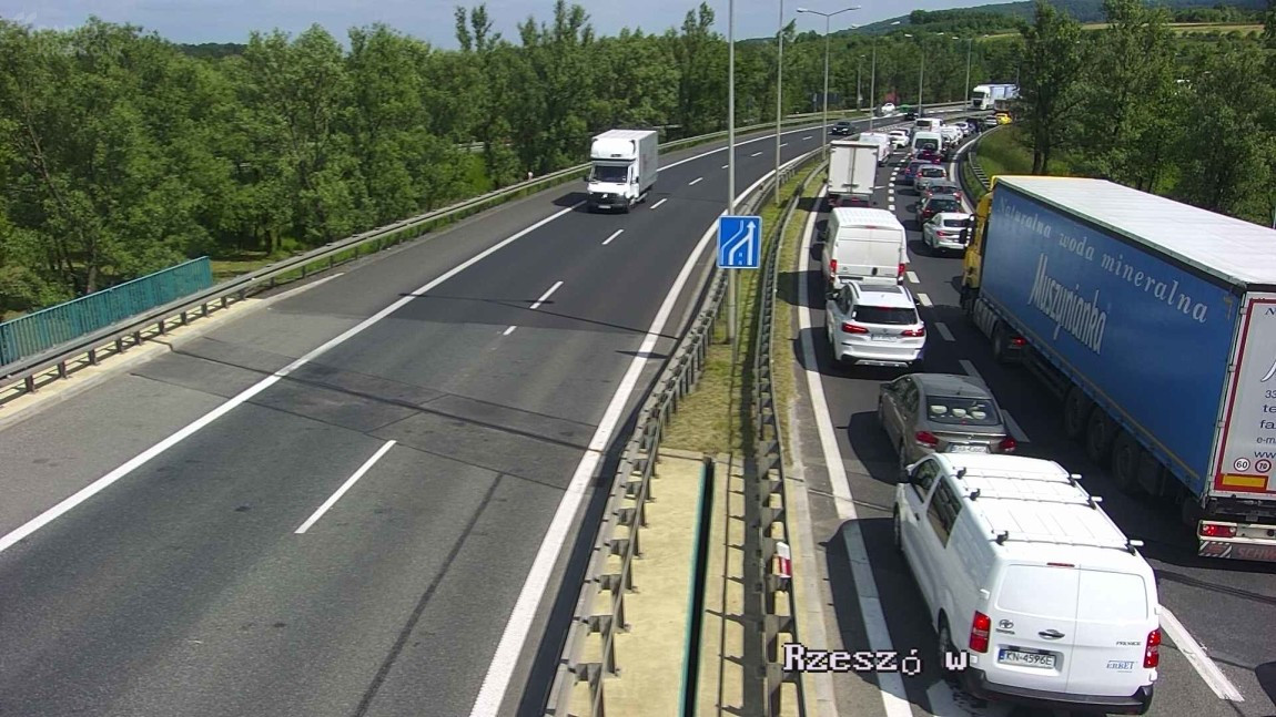 Korki na małopolskich drogach. Zaczyna się długi weekend