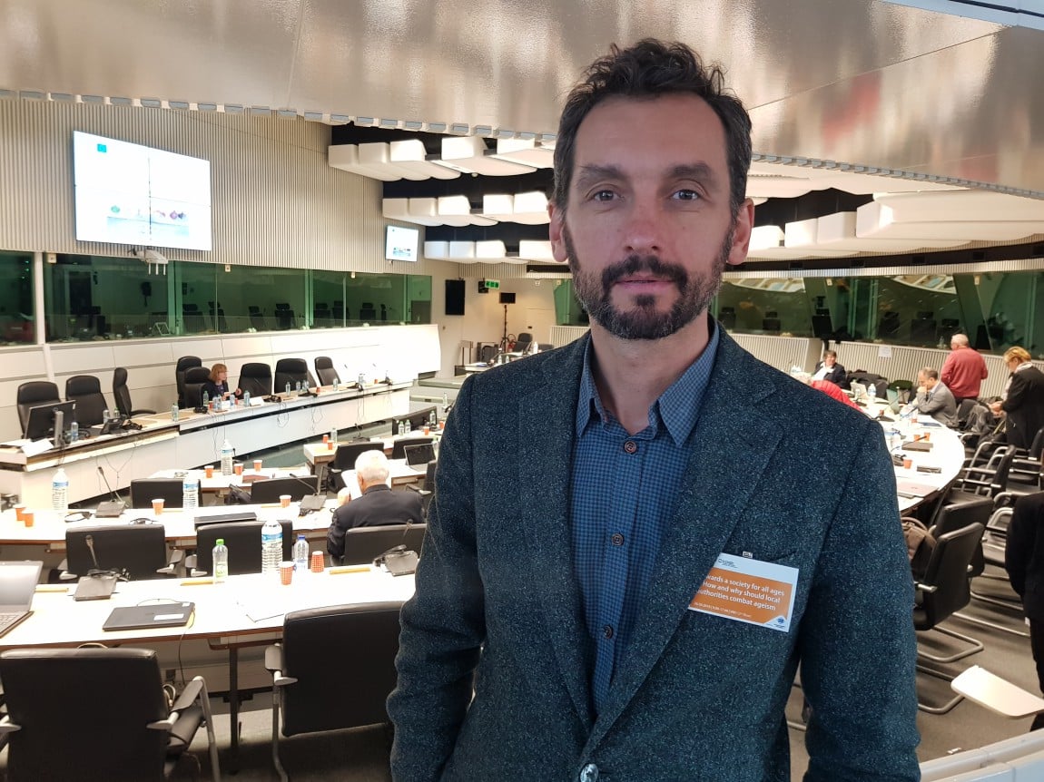 Dyskryminacja seniorów jest łamaniem praw człowieka