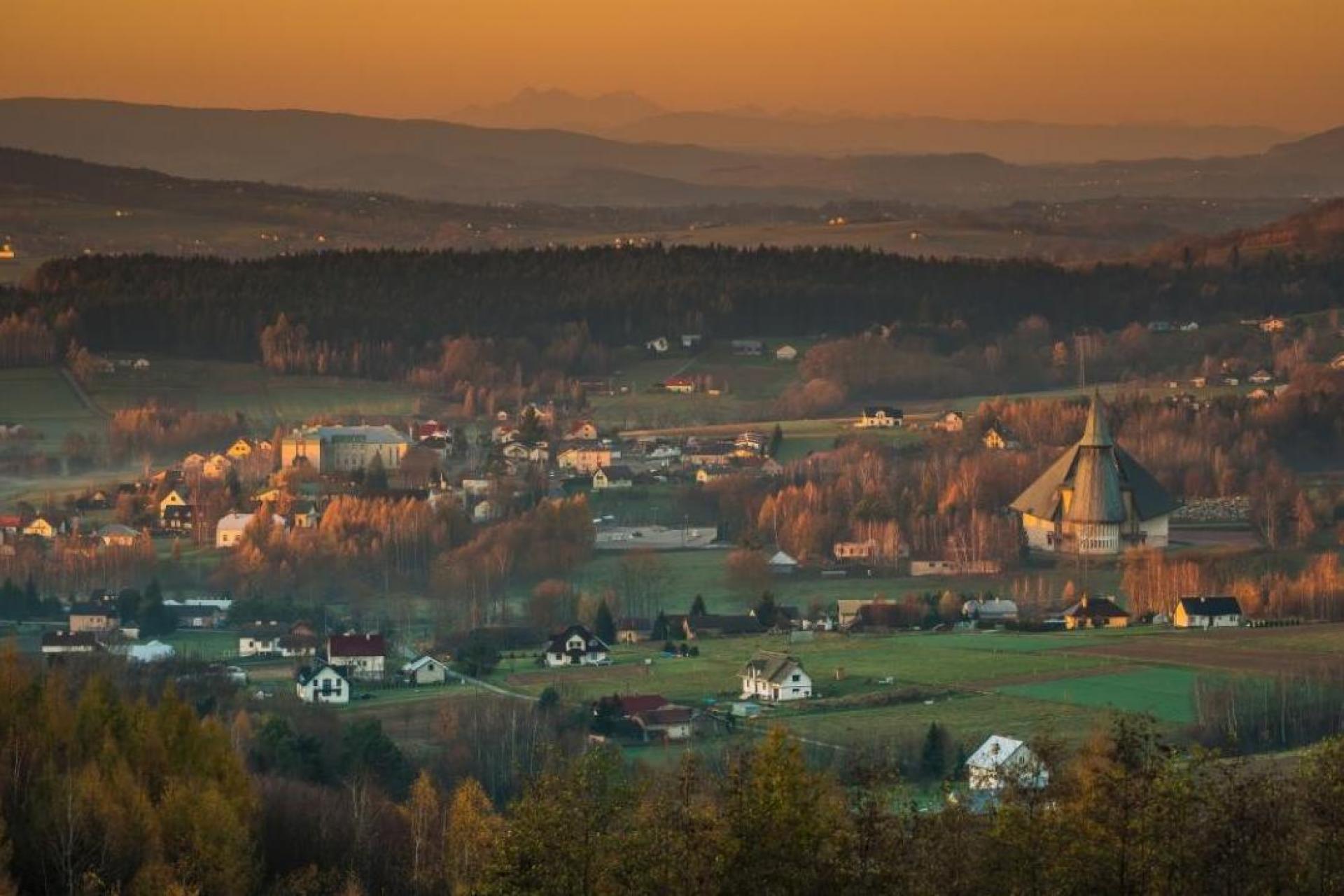 Budowa wieży widokowej w Moszczenicy koło Gorlic nie rozpocznie się tak ...