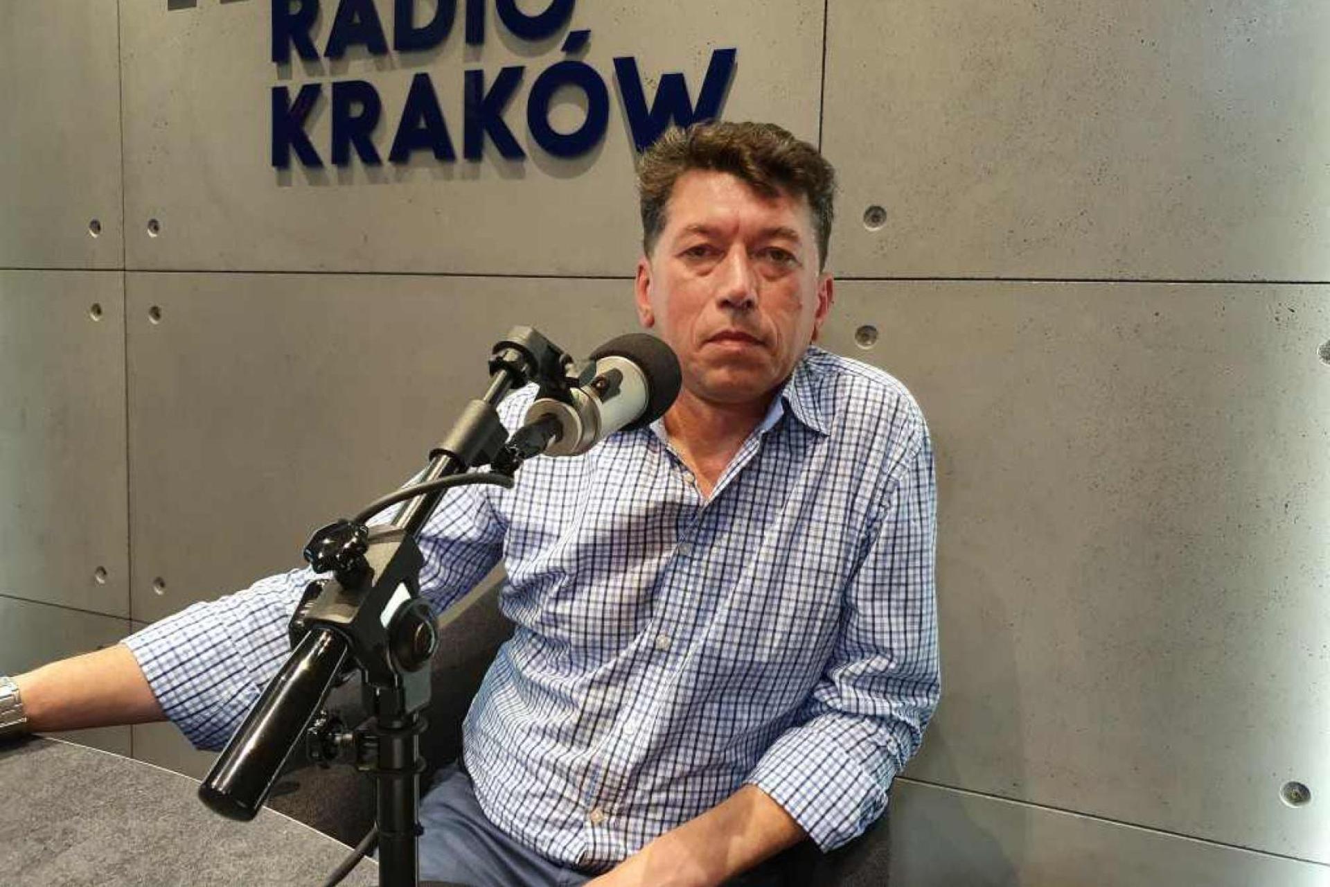 Gość Radia Kraków Tomasz Zaborowski o zarobkach nauczycieli i ...