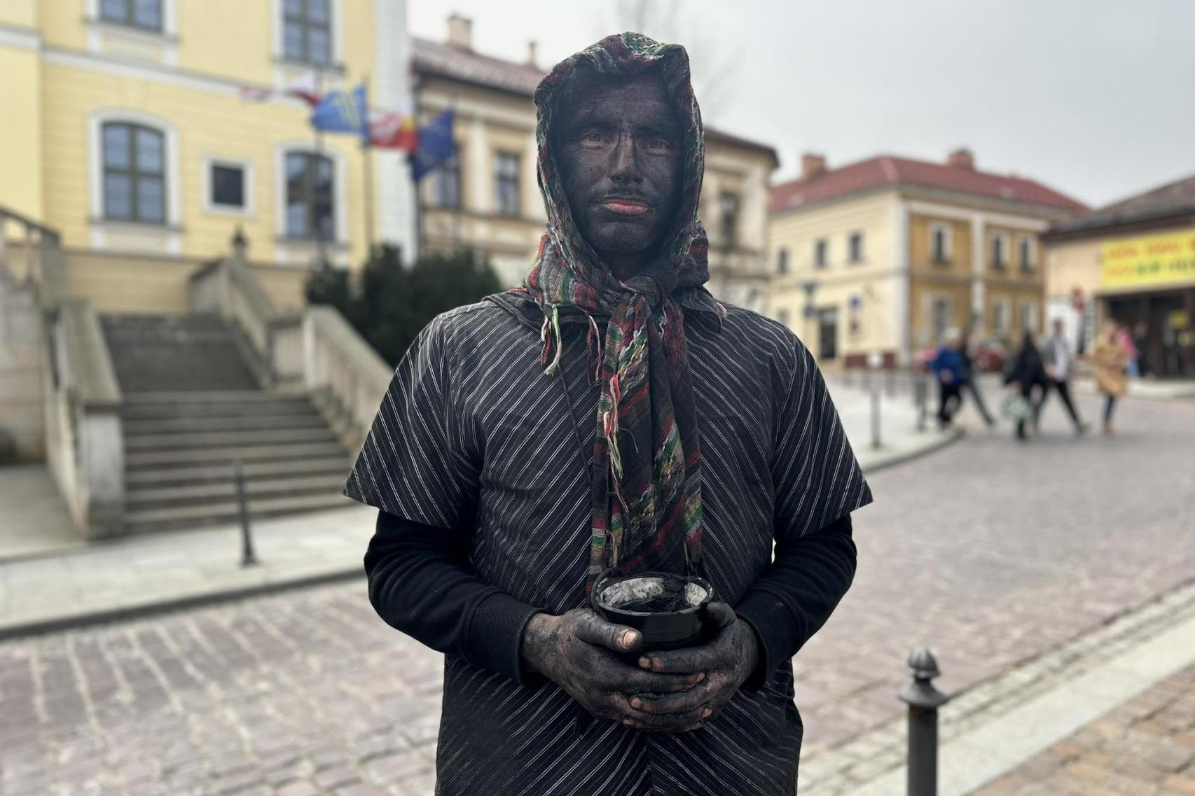 Siuda Baba jak co roku w Lany Poniedziałek pojawiła się w Wieliczce