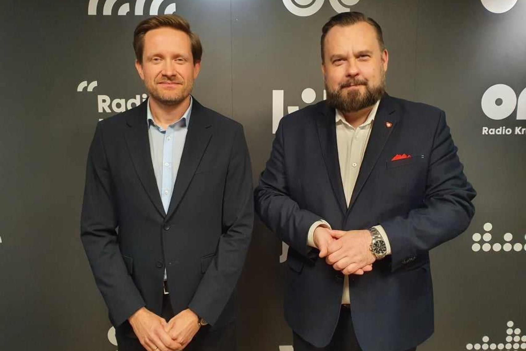 Komentarze po oświadczeniu, w którym PiS odradza głosowanie na A ...