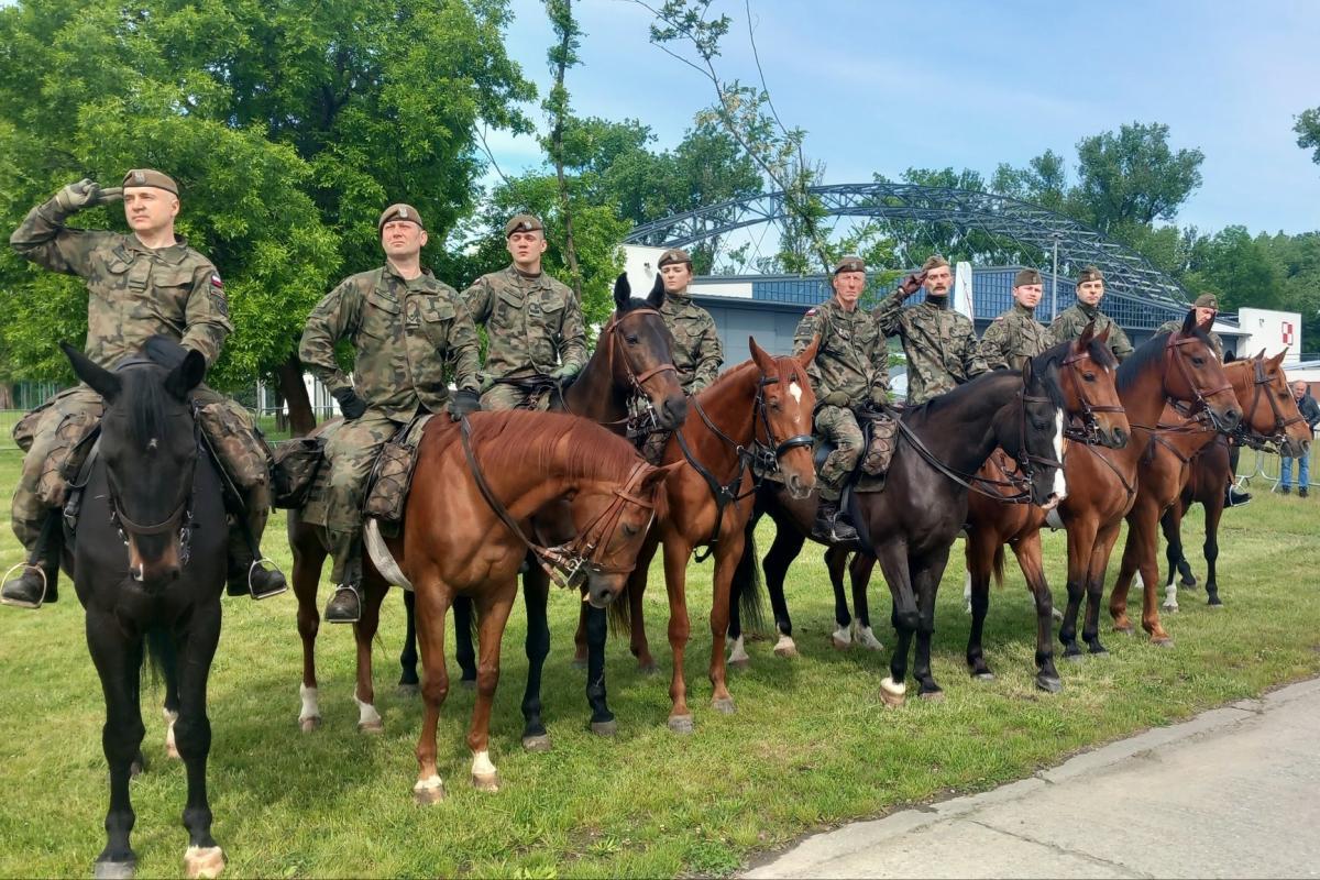 Małopolscy terytorialsi od siedmiu lat wspierają mieszkańców regionu ...