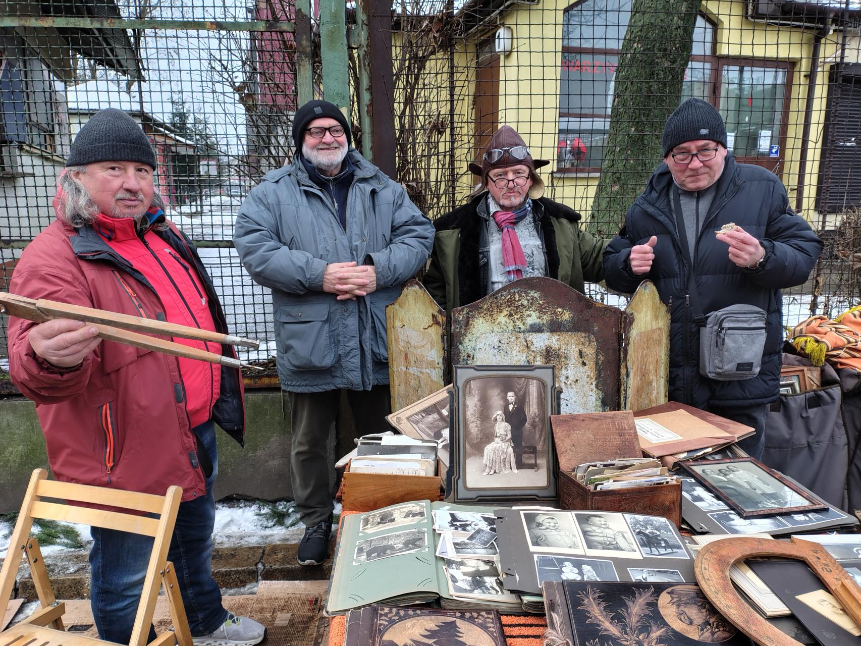 Fenomen Hali Targowej. Salon, muzeum, uniwersytet, śmietnik i brzuch