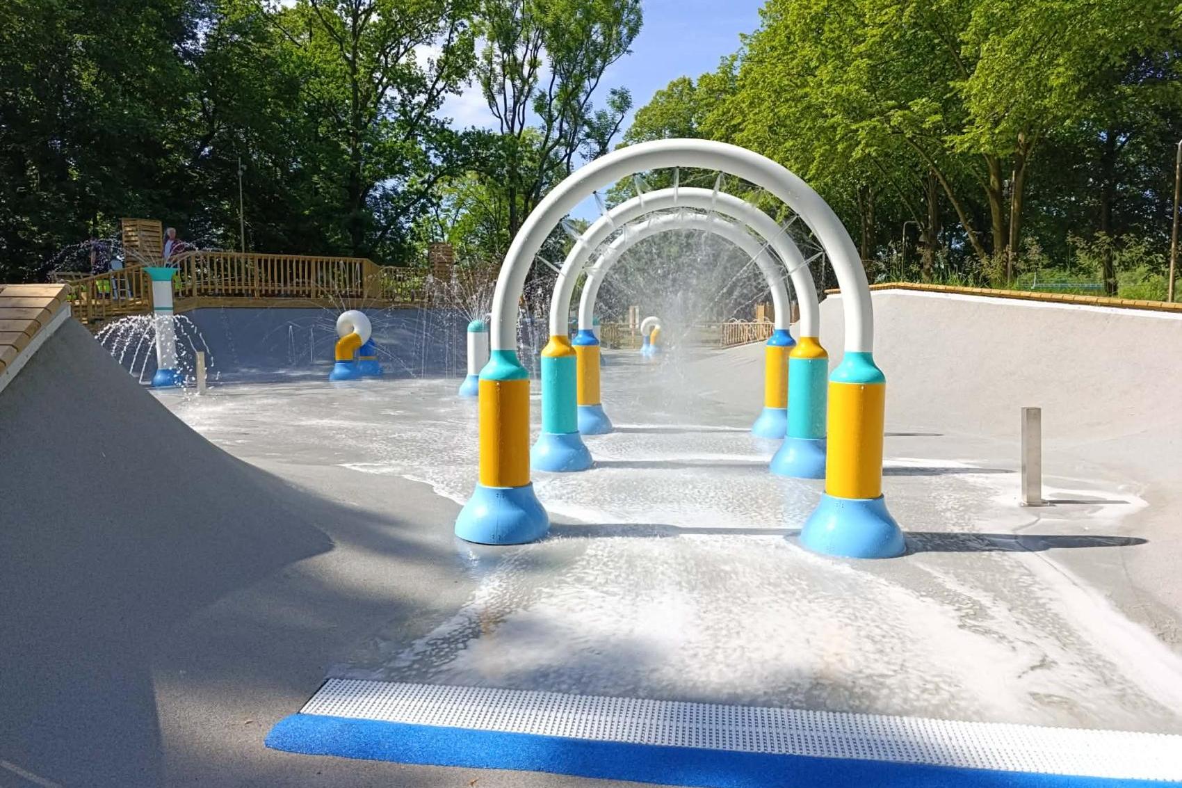 Ale cudo! Oświęcim ma park mgieł i wodny plac zabaw, otwarcie w niedzielę