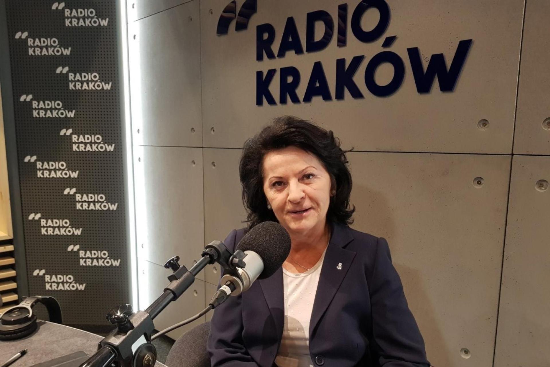 Anna Paluch (PiS): "Zarabiam skromnie. Zwolnię mieszkanie komunalne ...